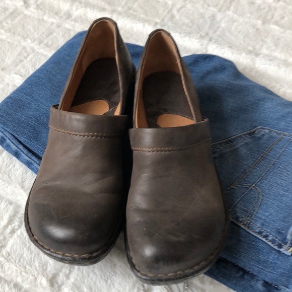 Born | Shoes | 7 Born Brown Leather Clogs 2 Inch Heel | Poshmark